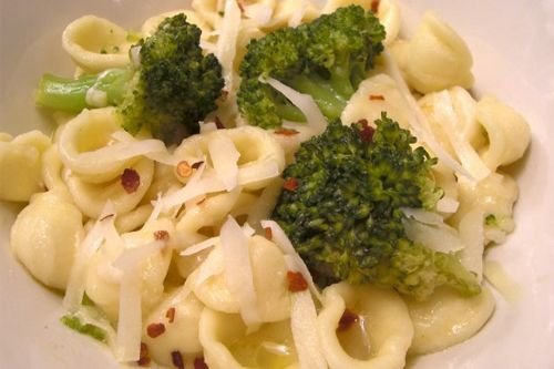 Pasta e broccoli - CARESÀ